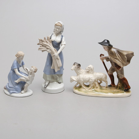 A set of three porcelain objects, Carl Scheidig porcelain factory ...