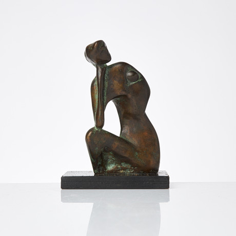 OIDENTIFIERAD KONSTNÄR. BRONZE FIGURE, on plinth, patinated bronze. Art ...