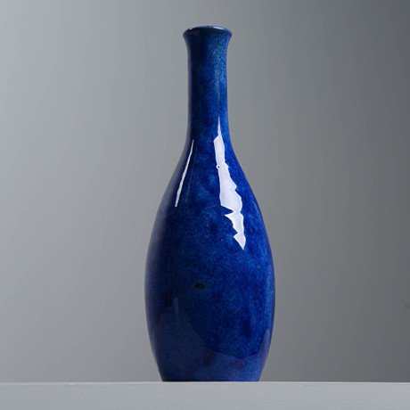 FRANCIS UHEROVA. A vase, model 534, Upsala-Ekeby, 1947. Ceramics ...