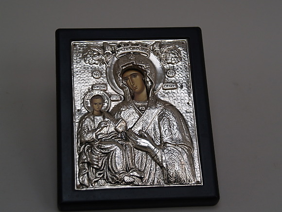 SILVER ICON. Silver & Metals - Silver - Auctionet