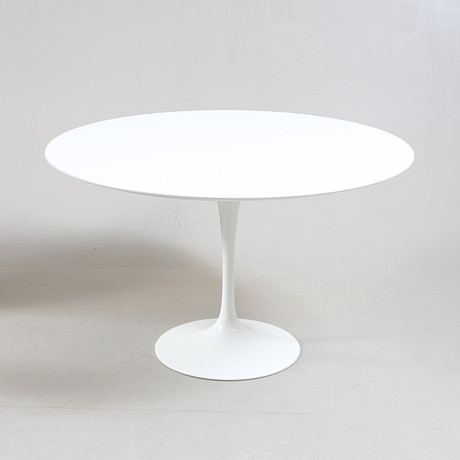 EERO SAARINEN. Dining table, “Tulip Table”, Knoll International ...