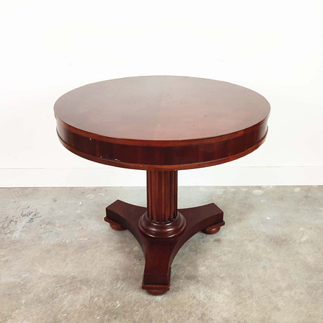 POLO RALPH LAUREN TABLE. Furniture - Tables - Auctionet