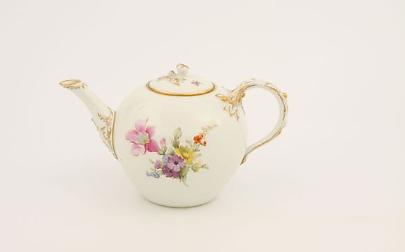 KPM- TEEKANNE. Teapot. Ceramics & Porcelain - European - Auctionet