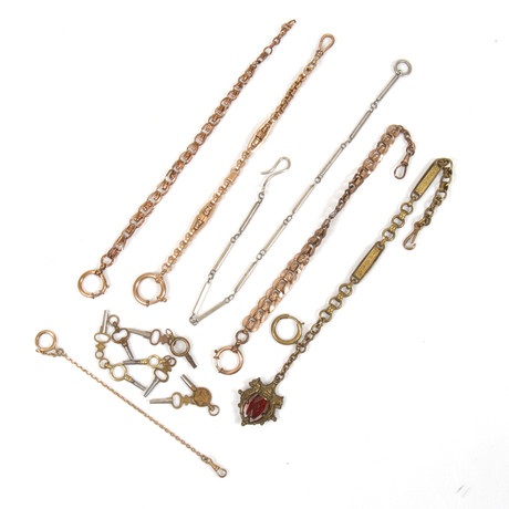 WATCH CHAINS, 6 pcs. and CLOCK KEYS, 9 pcs. metal. 18th/20th century ...