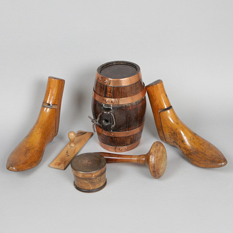 A COLLECTION OF 19TH CENTURY TREEN AND COPPER BANDED HARVEST COSTREL (6 ...