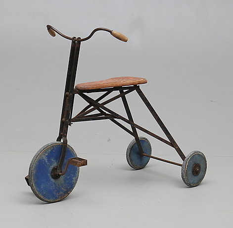 TREHJULING, för barn, 1900-talets första hälft. Leksaker - Auctionet
