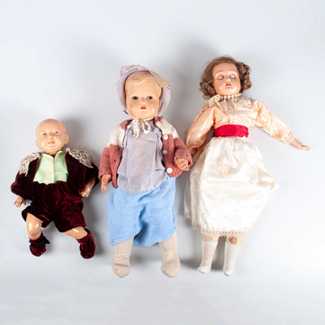 A set of 3 1930s-50s dolls. Toys - Toys - Auctionet