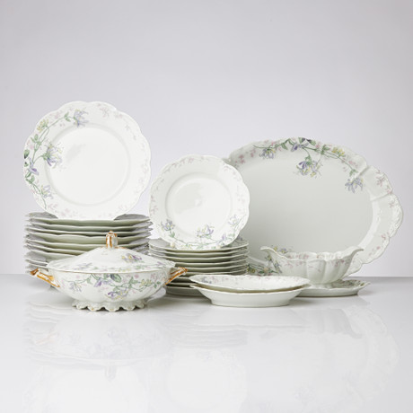SERVISDELAR. Haviland & Co Limoges, porslin, kaprifol, 18/1900 tal. Keramik & Porslin - Serviser ...