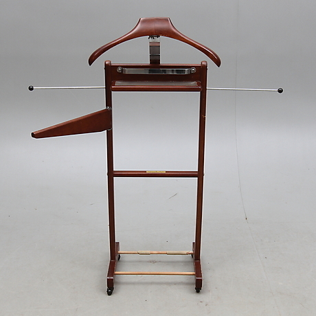 MEN'S VALET, marked "The versatile valet", John Corby Ltd, Windsor ...