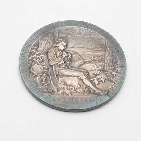 A medal, silver, Carl von Linnaeus, Erik Lindberg, 1909. Coins, Medals ...