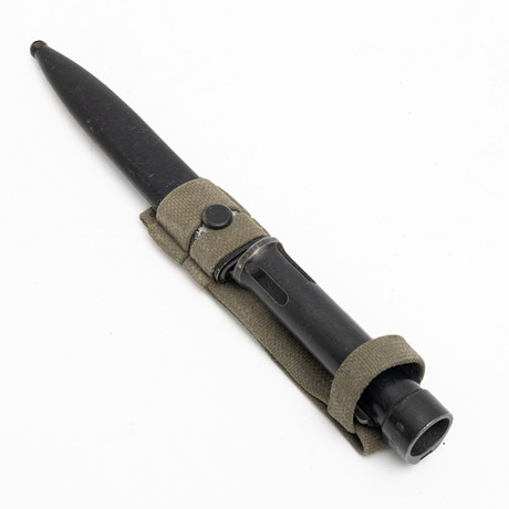 BAJONETT med balja, AK5/FNC. Vapen & Militaria - Blankvapen - Auctionet