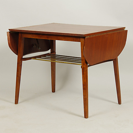 TABLE WITH FLAPS, teak, mid-20th century. Furniture - Tables - Auctionet