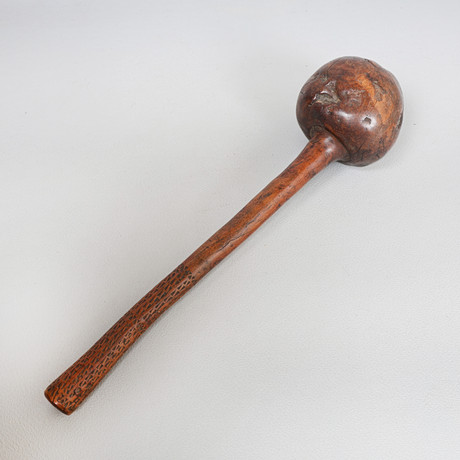 A FIJIAN ULA THROWING CLUB. Ethnographica - African tribal art - Auctionet
