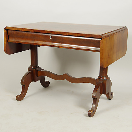 TABLE WITH FLAPS, mahogany, empire. Furniture - Tables - Auctionet