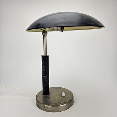A 1930s/40s table lamp. Lighting & Lamps - Table Lamps - Auctionet