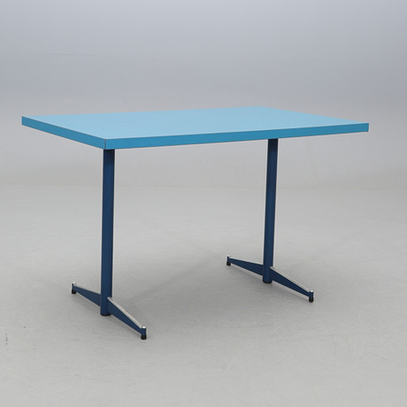 A 1970s/80s table. Furniture - Tables - Auctionet
