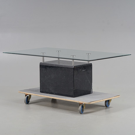 A late 20th century marble and glass coffee table. Furniture - Coffe ...