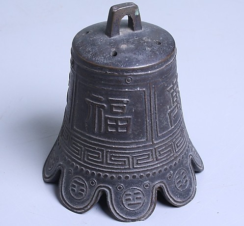 TEMPLE BELL in iron, Chinese. Asiatica - Auctionet