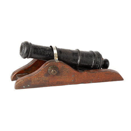 KANON. Gjutjärn. Vapen & Militaria - Övrig militaria - Auctionet