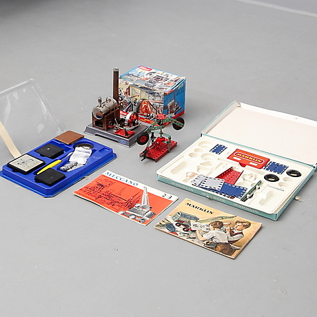 Ein Menge SPIELZEUG, Dampfmaschine Wilesco, Märklin Baukasten ...