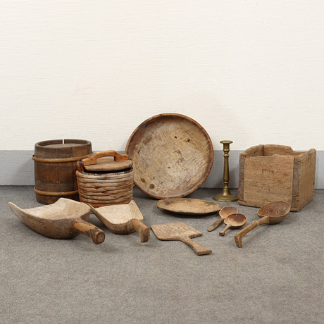 WOODEN OBJECTS 1700/19TH CENTURY, ALMOGE, MEASURES, SCOOPS, LADLES ...