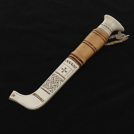 KNIFE, leather and horn, Sami work, signed RE. Weapons & Militaria ...