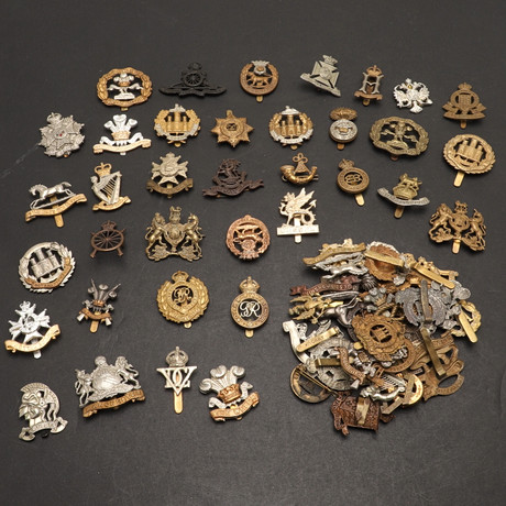A COLLECTION OF BRITISH MILITARY REGIMENTAL CAP BADGES. Coins, Medals ...
