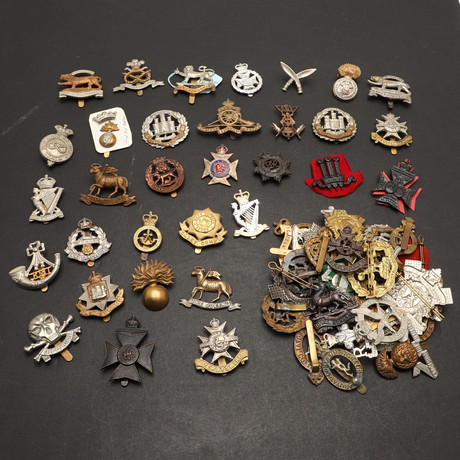 A COLLECTION OF BRITISH MILITARY REGIMENTAL CAP BADGES. Coins, Medals ...