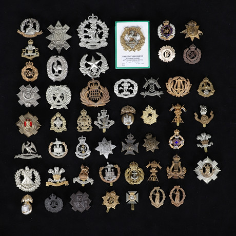 A MIXED COLLECTION OF FIFTY BRITISH MILITARY CAP BADGES. Coins, Medals ...