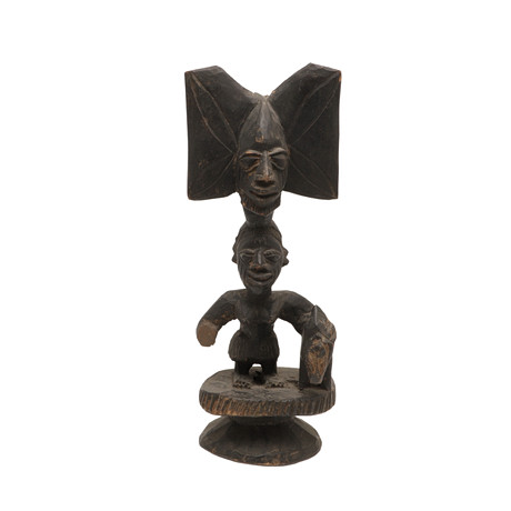 EINE STEHENDE AFRIKANISCHE FIGUR VON SHANGO, YORUBA. Ethnografika ...