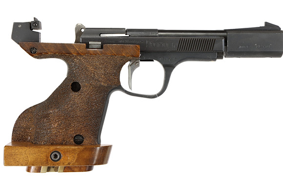 PISTOL, make Unique, model DES-69, calibre .22LR, no. 754745. Licence ...
