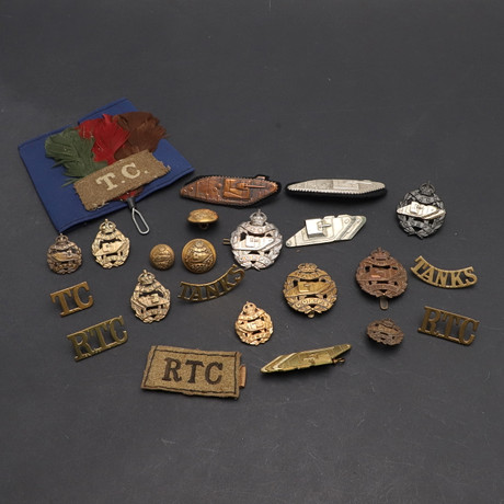 A COLLECTION OF FIRST WORLD WAR TANK CORPS BADGES AND INSIGNIA. Coins ...