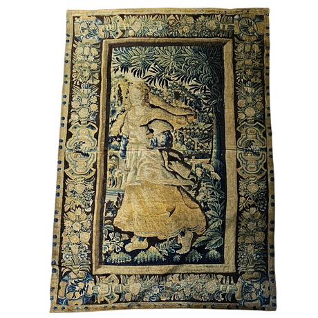 Tapestry med figuren av en dam och en stor kant. Mattor & Textil ...