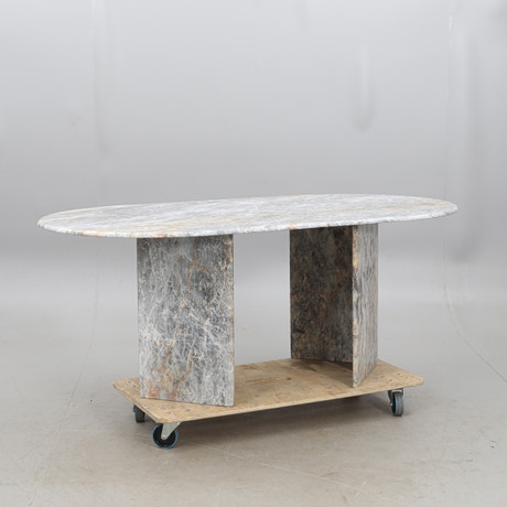 MATBORD, marmor. Möbler - Bord - Auctionet