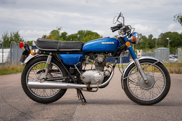 HONDA, modell CB125K, 1973, Japan. Fordon, Båtar & Delar - Motorcyklar - Auctionet