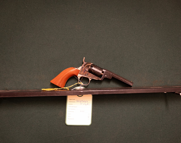 Colt Baby Dragoon cal. 31 to No. 17293 SE2229404. Licence weapons ...