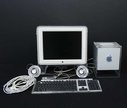 COMPUTER, Apple, Studio Display, G4 Cube, Pro Keyboard and speakers ...