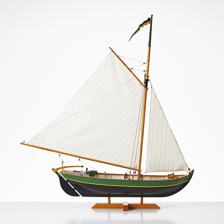 INGVAR LYCKHAMMAR. Boat model, depicting a sand wedge, rose boat ...