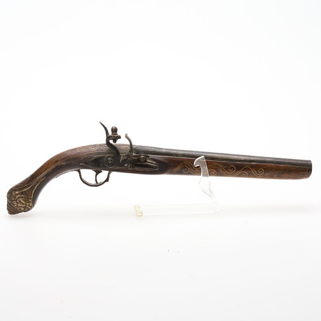 FLINT LOCK GUN, decoration weapon. Weapons & Militaria - Other - Auctionet