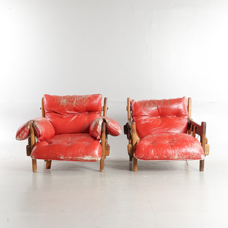 SERGIO RODRIGUES (1927-2014). “Moleca”, a pair of sculptural armchairs ...