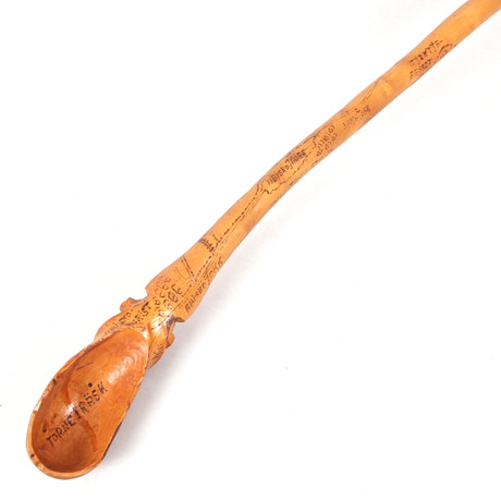 WALKING ROD, carved wood with decor by Kungsleden, signed KA ...