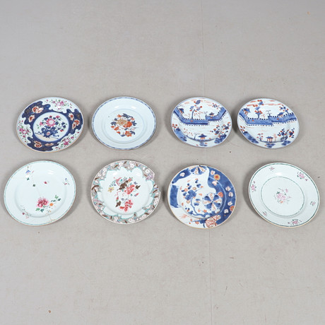 COLLECTION OF CHINESE PLATES. Asiatica - Ceramics & Porcelain - Auctionet