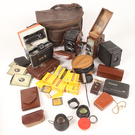CAMERAS, LENSES M. M, fol. a. Rolleiflex, Franke & Heidecke, Germany ...