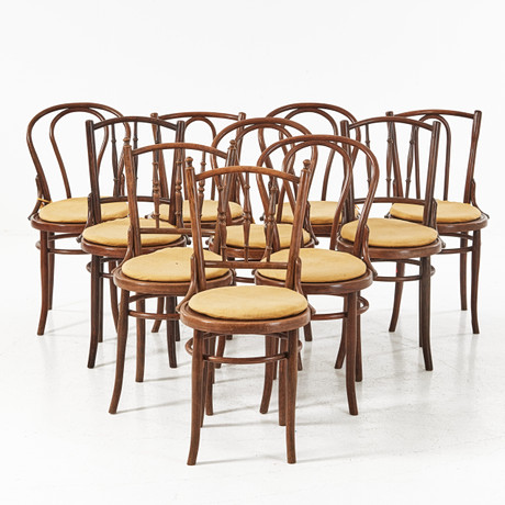 STOLAR, 10 st, olika modeller, Thonet-stil, betsad böjträ, 1900-talets ...