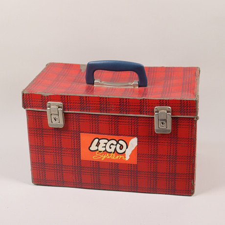 LEGO, väska med innehåll. Leksaker - Leksaker - Auctionet