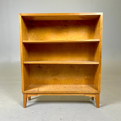 A 1940s/50s bookcase. Furniture - Cupboards, Cabinets & Shelves - Auctionet