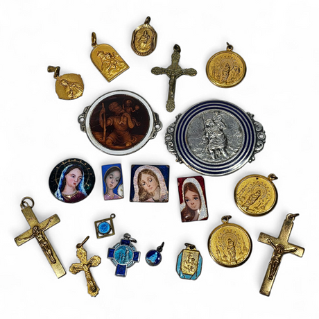 Collection of 20 religious medals in metal, gold metal and enamel ...