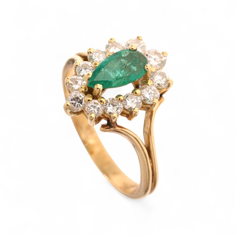 Diamonds and emerald ring. Jewellery & Gemstones - Rings - Auctionet
