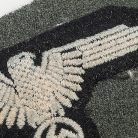A SECOND WORLD WAR GERMAN WAFFEN-SS ARM EAGLE. Weapons & Militaria ...