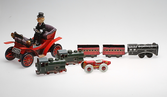 TOYS, 7 parts, Japan, Marx and Germany. Toys - Auctionet